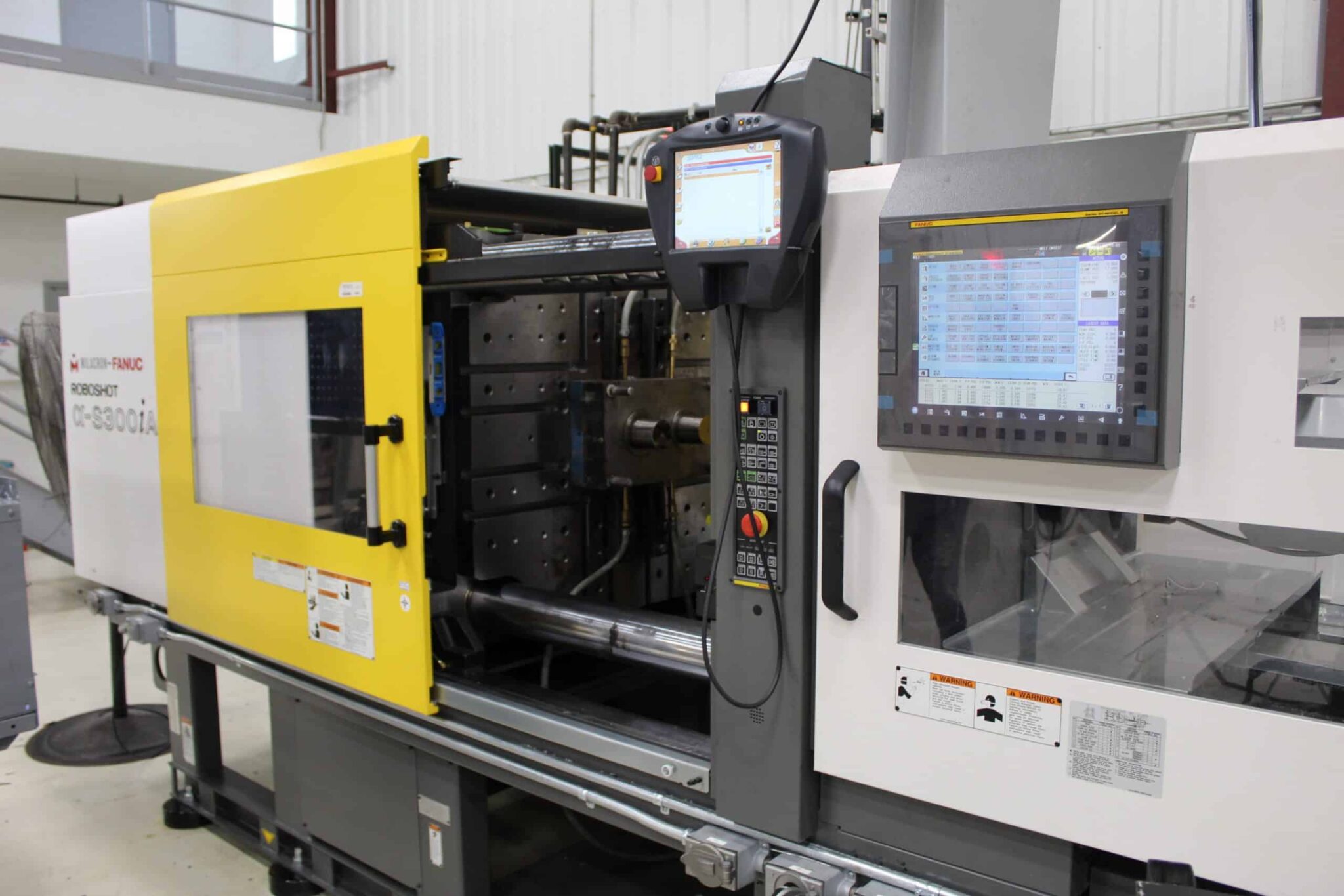 8 Top Benefits of Custom Injection Molding | Pioneer Plastics