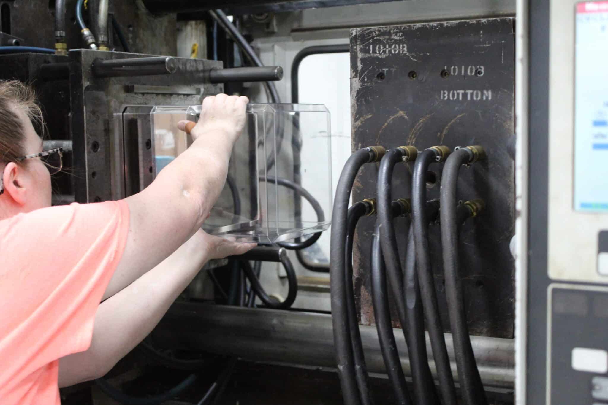 3D Printing vs Custom Injection Molding: What’s the Difference?
